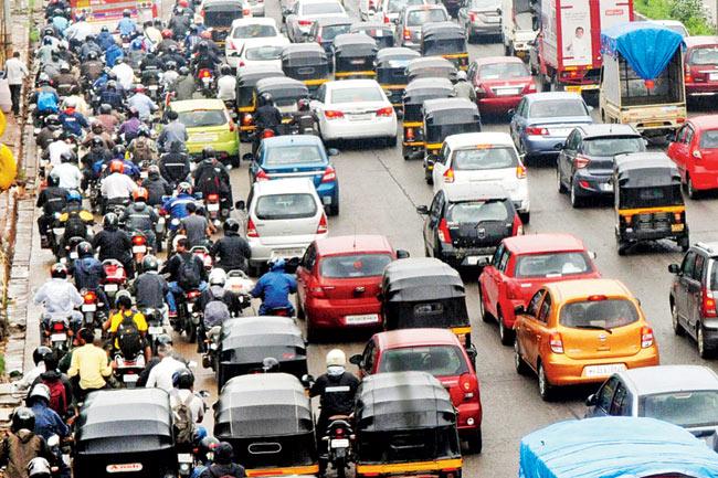 Save on fuel and time with this new carpool service