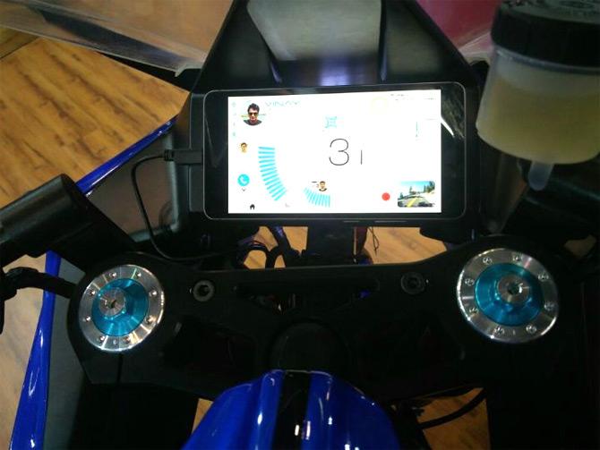 Auto Expo 2018: Electric superbike Emflux Model One Unveiled