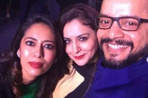 Cricket commentator Murali Kartik is enjoying life with his wife and ...