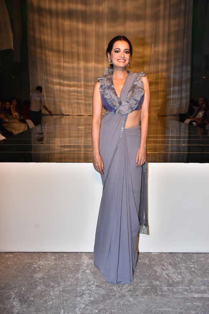 Katrina Kaif, Khushi Kapoor, Amrita Arora, Karisma Kapoor at LFW 2019