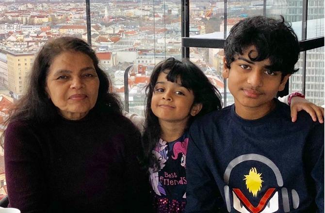 Like mother, like daughter: 16 adorable photos of Poonam and Avika