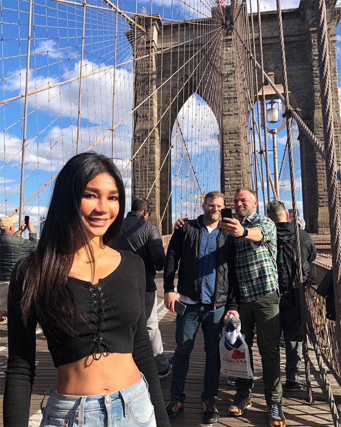 Joleen Diaz This 43 Year Old Has Baffled The Internet With Her Looks