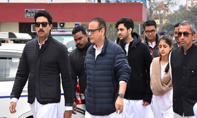 Abhishek Bachchan, Nanda family immerse Ritu Nanda’s ashes in Ganga