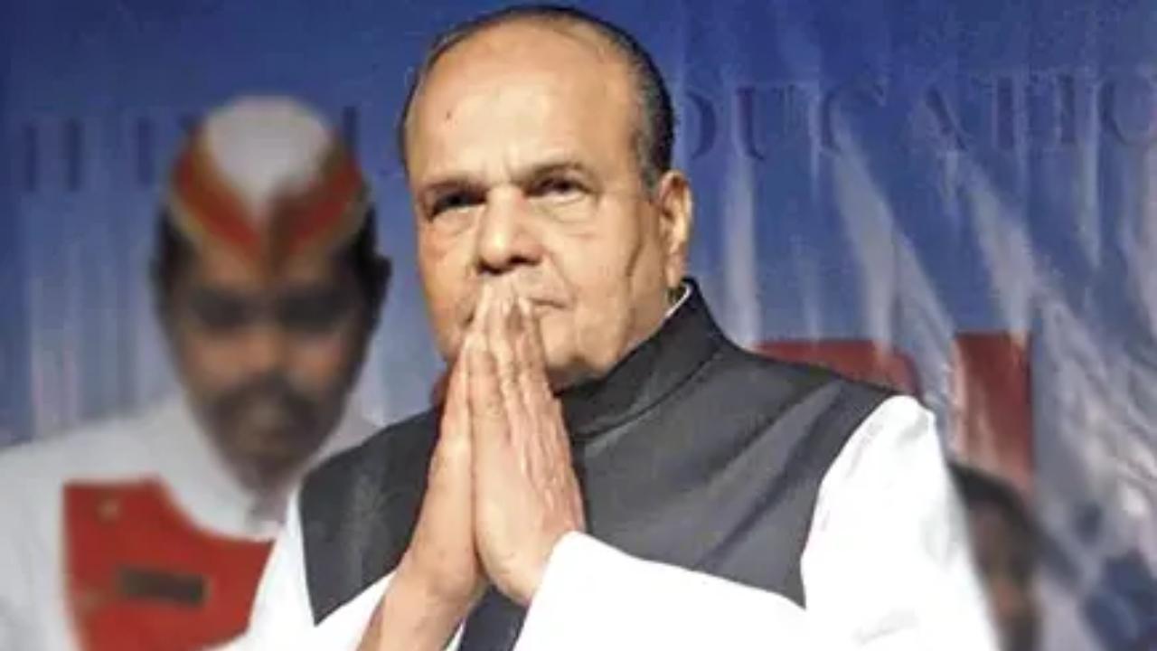 Veteran Congress leader and former Governor of Maharashtra K ...