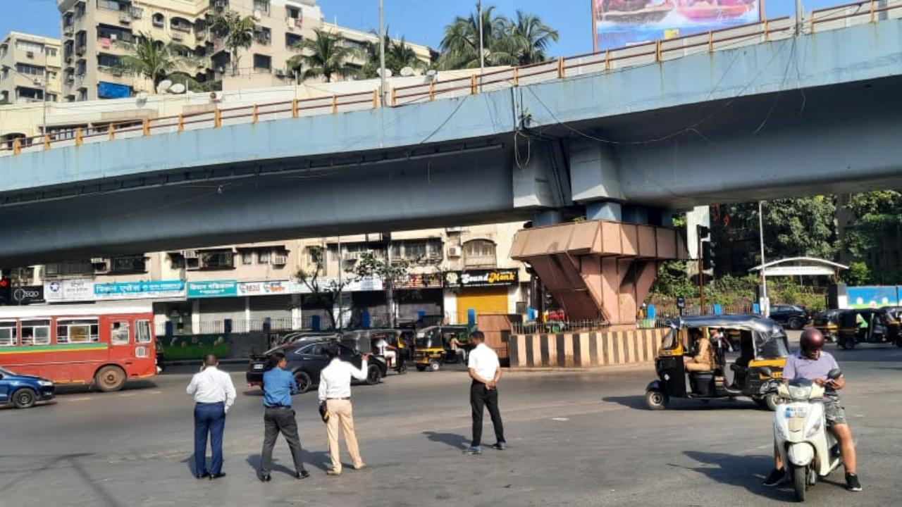 IN PHOTOS: Commuters face traffic snarls due to Gokhale bridge closure