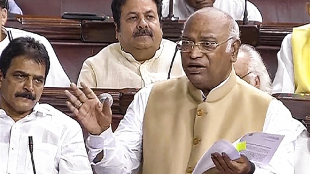 Mallikarjun Kharge, Rahul Gandhi meet leaders of Kerala Congress