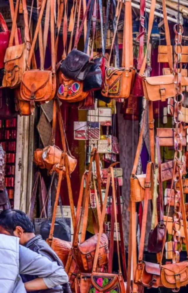 Street shopping at Colaba Causeway
