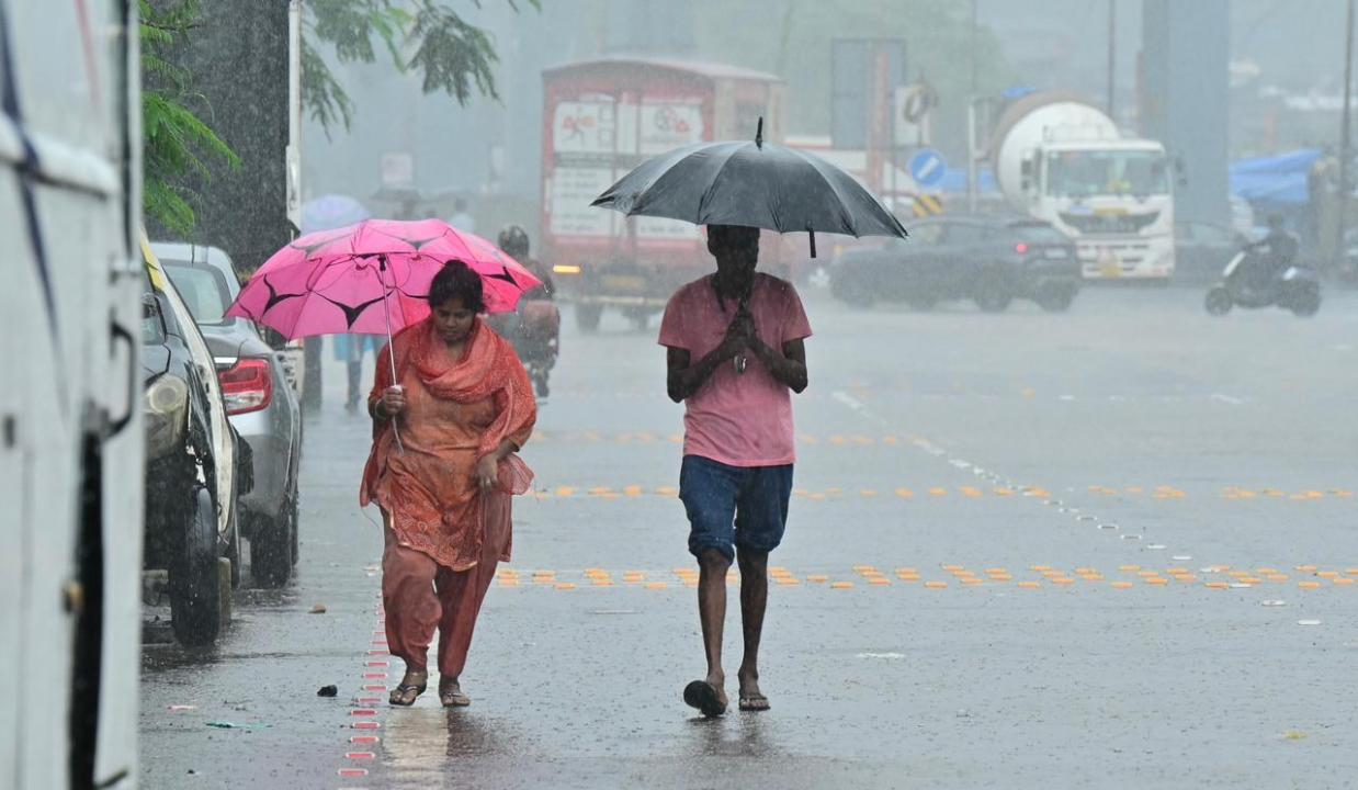 Mumbai Weather Update Imd Issues Orange Alert Heavy Rainfall Expected