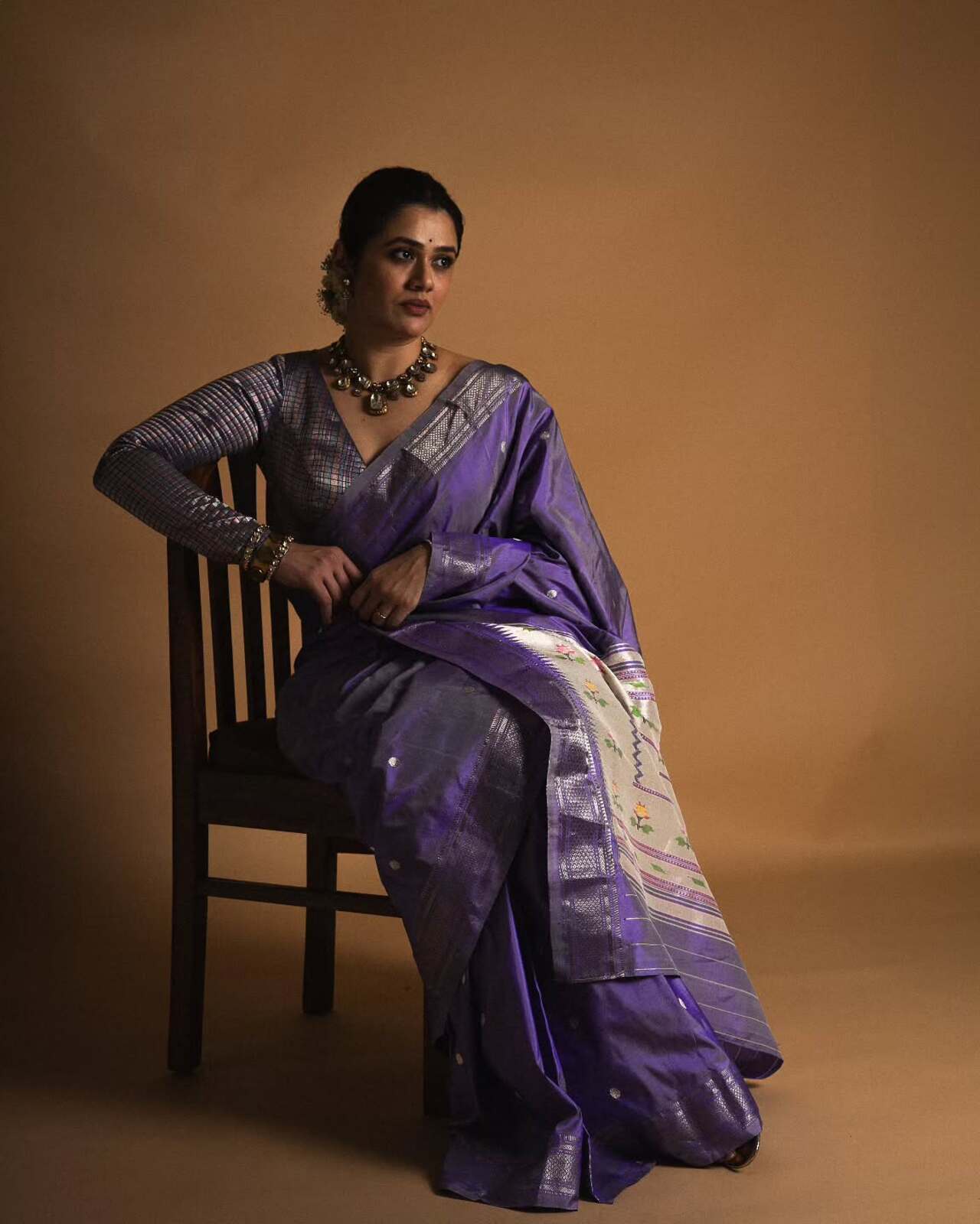 12 times Jawan fame Girija Oak personified elegance in stunning sarees