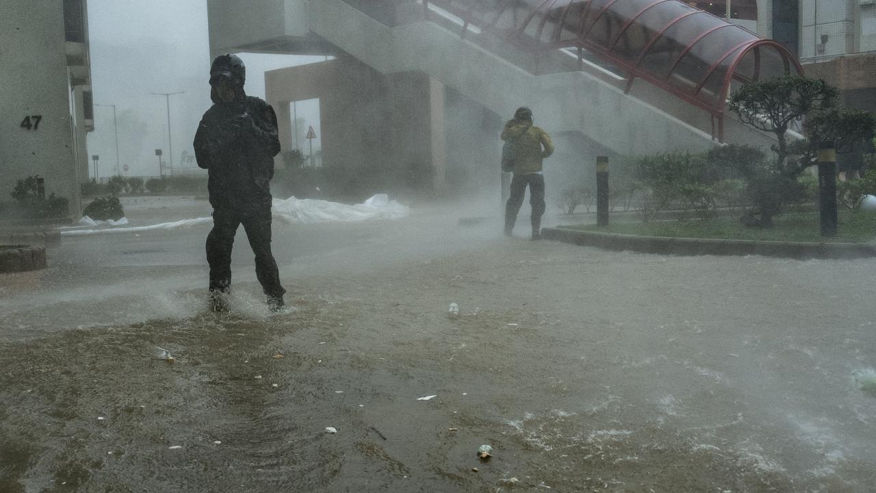 In Photos: Typhoon Ragasa leaves 14 dead in Taiwan, China evacuates ...