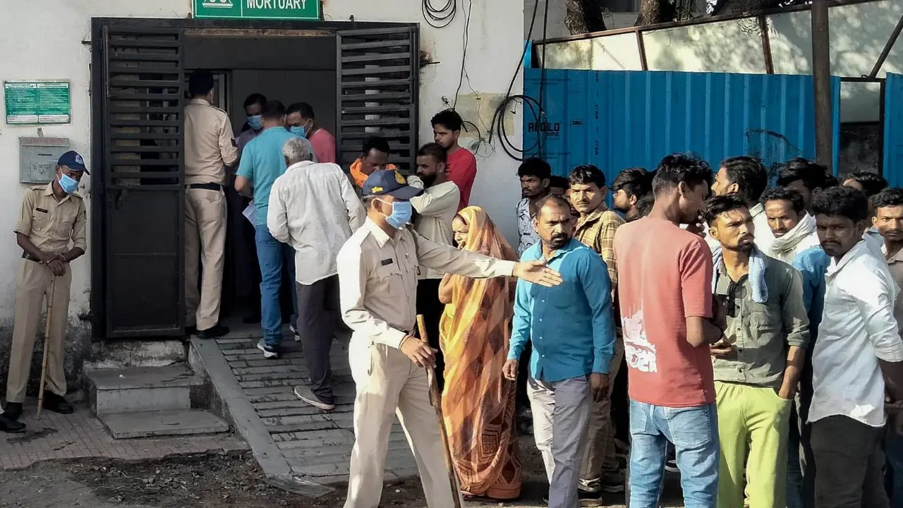 Madhya Pradesh: 16 dead, several critical after pickup van overturns in ...