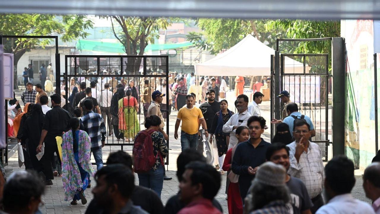 IN PHOTOS | BMC Election 2026: Tight police security at Malwani polling ...