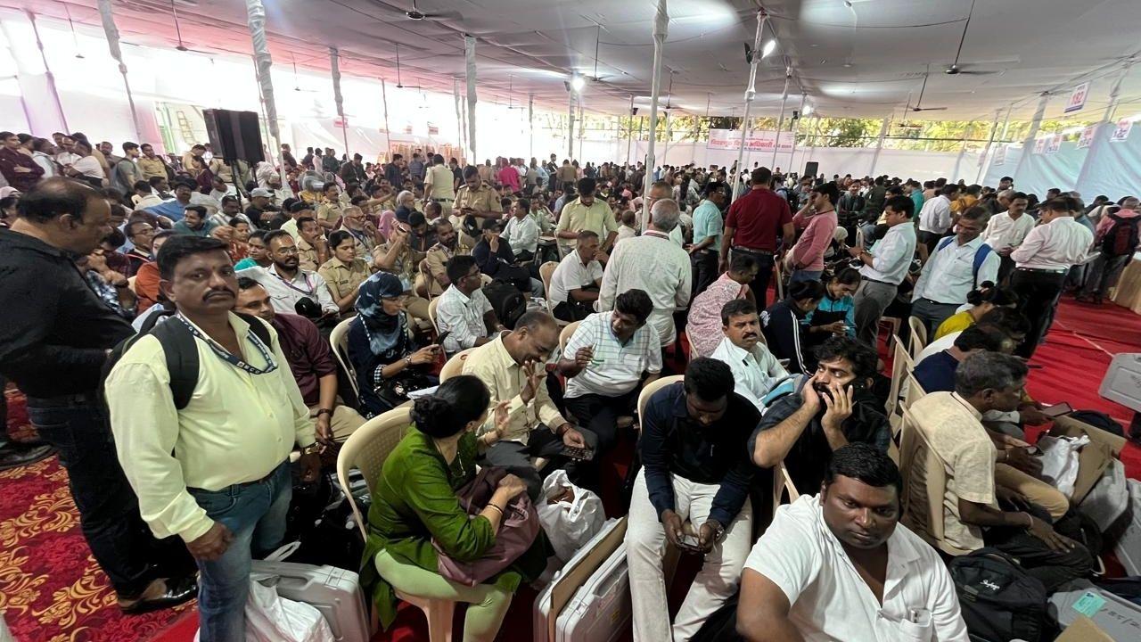 IN PHOTOS: BMC Election 2026 | EVMs distributed at Dr Antonio D’Silva ...