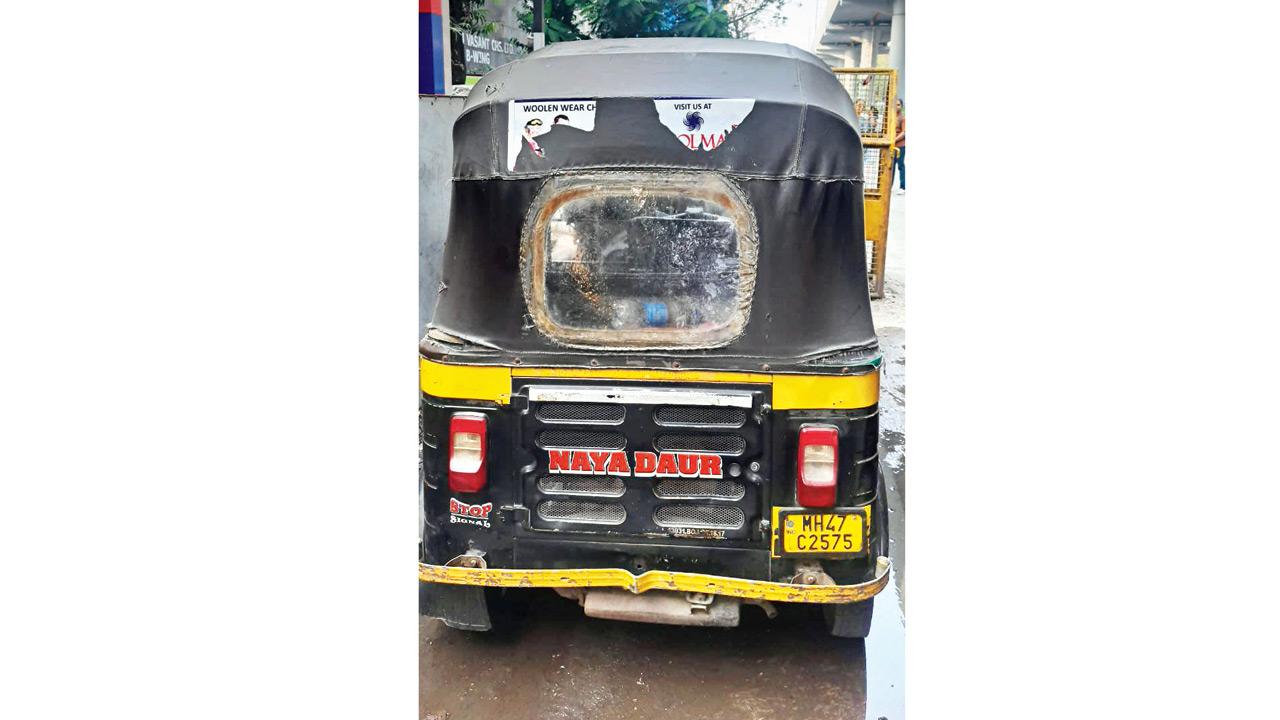 Phata poster nikla chain snatcher