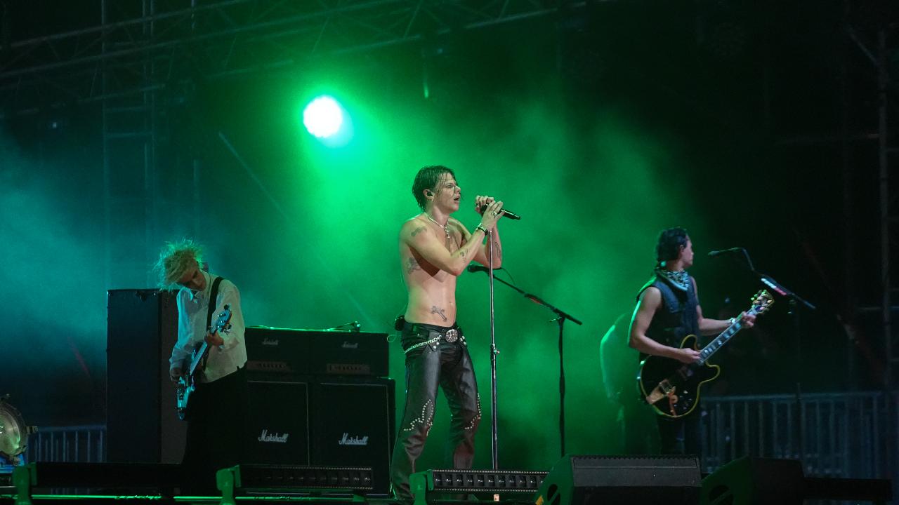 PHOTOS | From Hot Milk to Yungblud: Lollapalooza India 2026 Day 1 ...