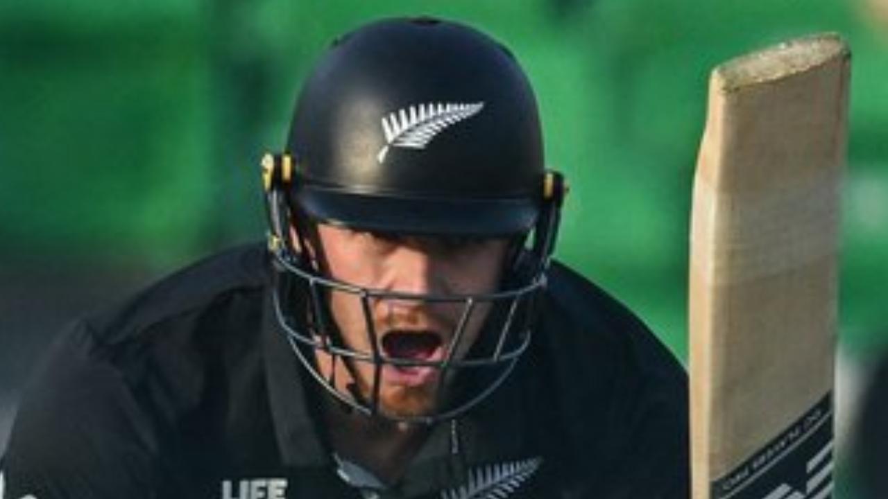 IND vs NZ T20Is: Glenn Phillips becomes fourth player to complete 4000 ...