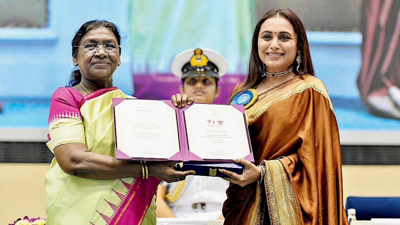 Rani Mukerji dedicated National Award win to late father Ram Mukerji ...