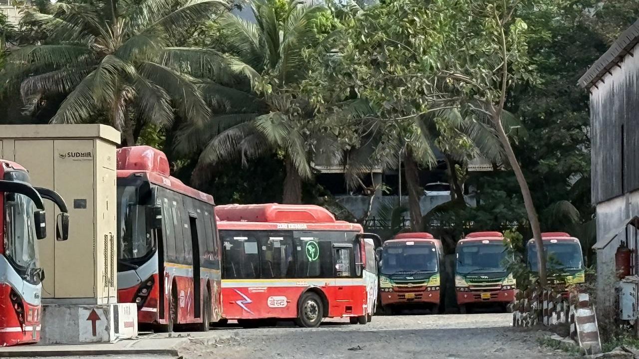 BEST employees go on indefinite strike; public bus services hit in Mumbai