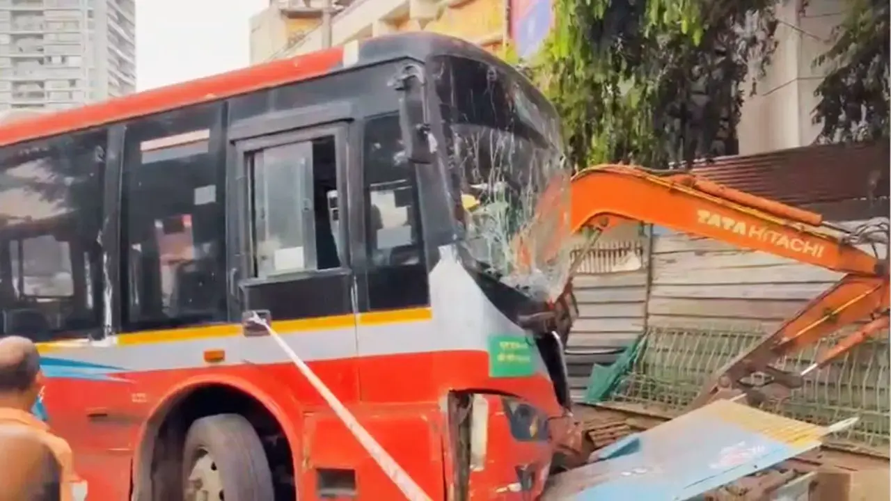 Dadar BEST bus accident sparks social media debate among Mumbai ...