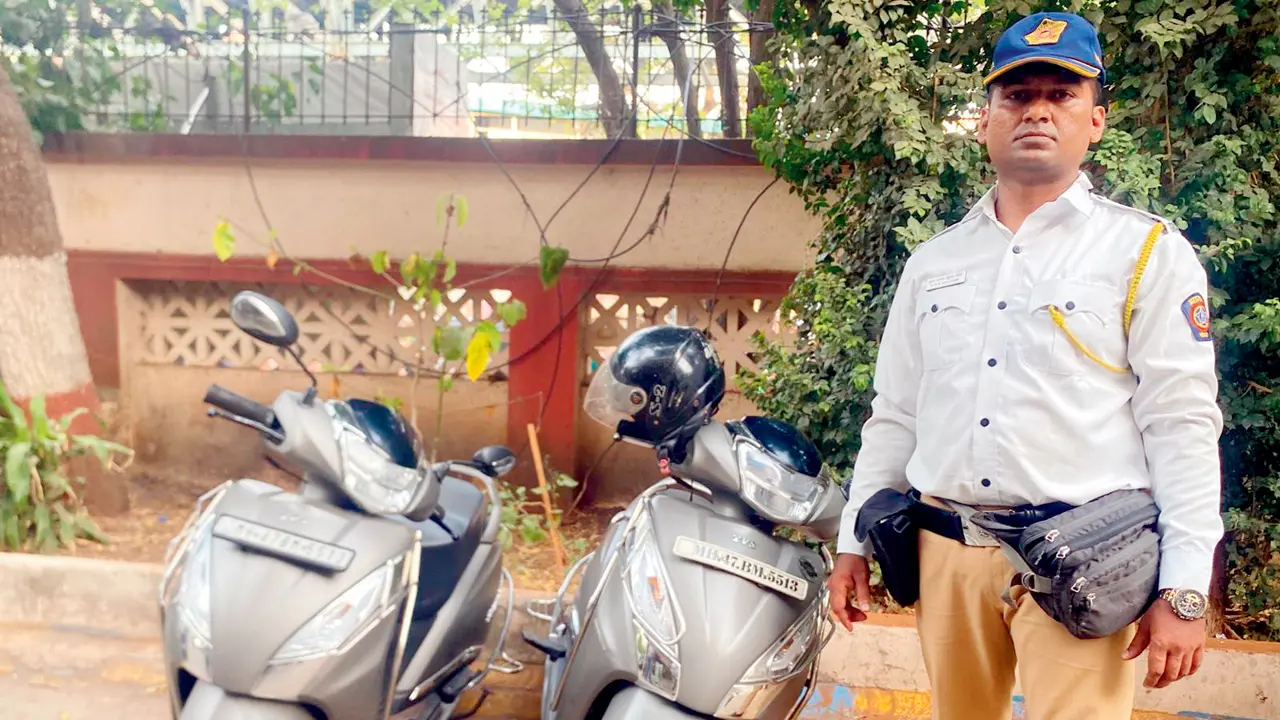 Mumbai crime: Borivali man caught using fake scooter number to dodge ...