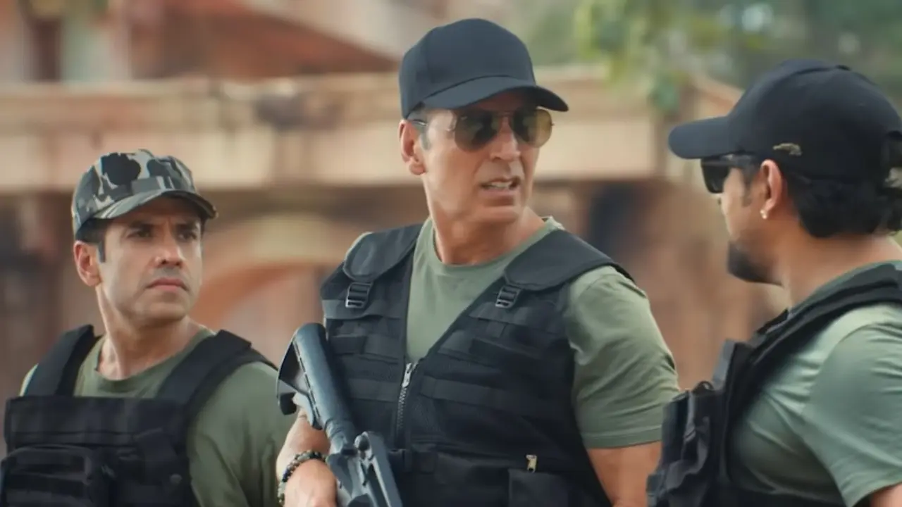 Director Ahmed Khan reveals Welcome To The Jungle has dark humour: 'It ...