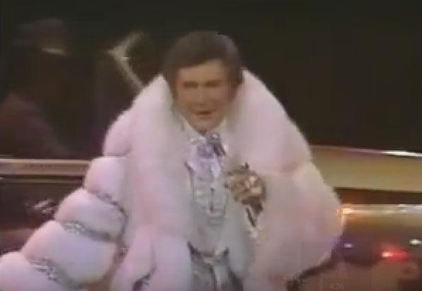 Liberace - A renowned American pianist, Liberace died of pneumonia ...