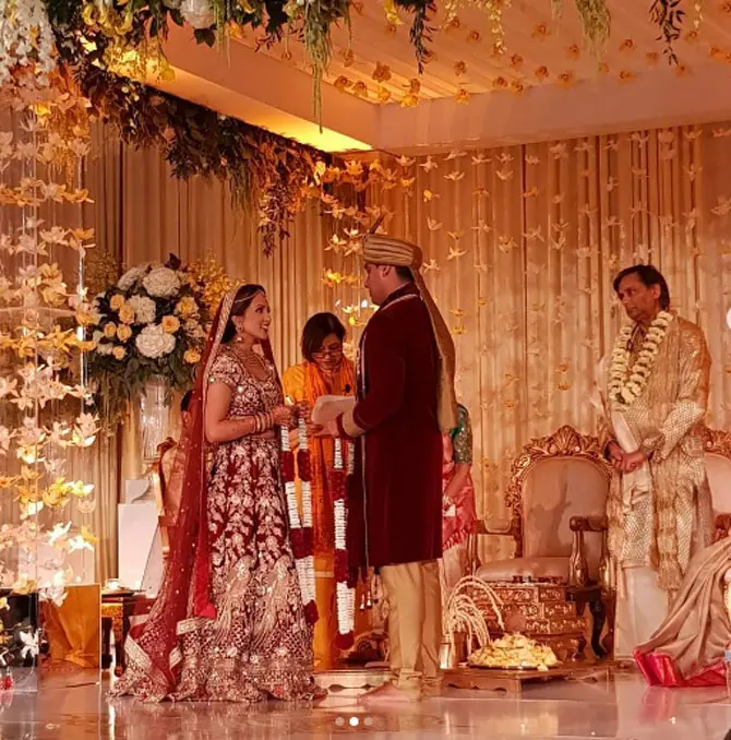 The bride Bhumi and groom Ishaan exchange garlands The bride Bhumi and groom Ishaan exchange garlands