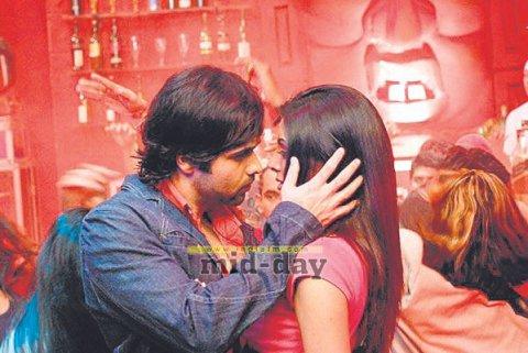 Geeta Basra In The Train