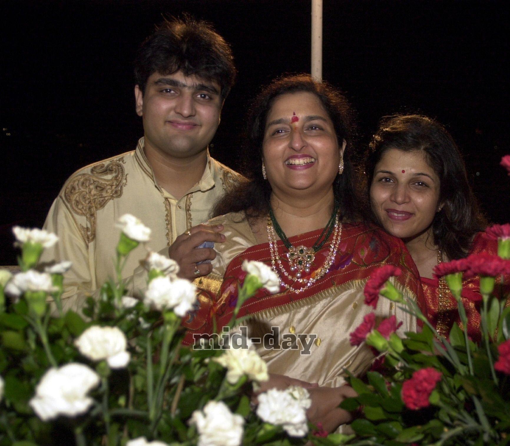 Anuradha Paudwal Husband